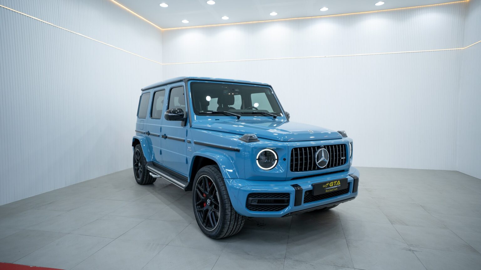 Dominating the Road with Power and Elegance: The 2023 Mercedes-AMG G63 in China Blue